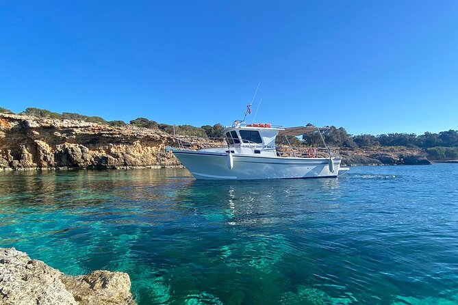 Private Boat Trip & Charter in Comino, Blue Lagoon, Gozo & Malta - Key Points