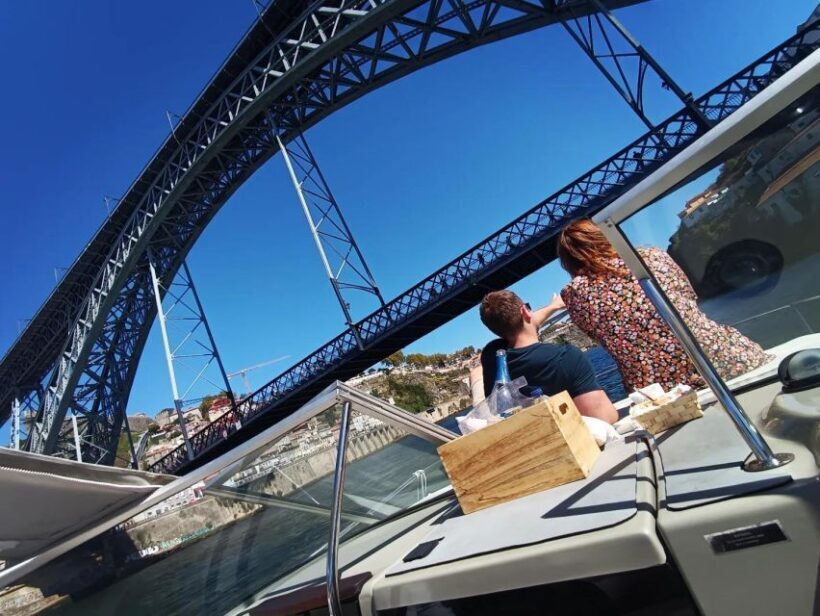 Private Boat Trip for 2 with Tasting in Porto -Sunset Option - An Intimate Journey Through Porto’s Douro River