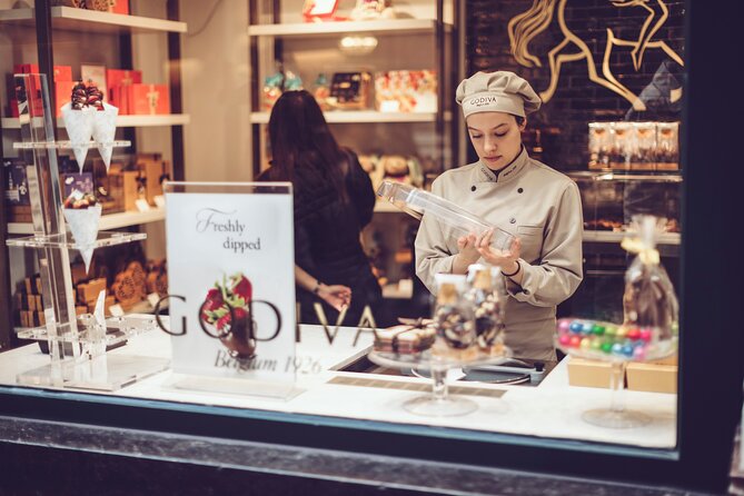 Private Bruges Iconic Sites and Chocolate Tasting Tour - Beer and Local Flavors at Huisbrouwerij De Halve Maan