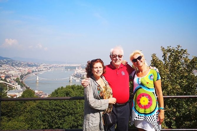 Private Buda Castle walking tour & Danube river cruise with Margaret Island stop - Scenery and Relaxation on the Danube