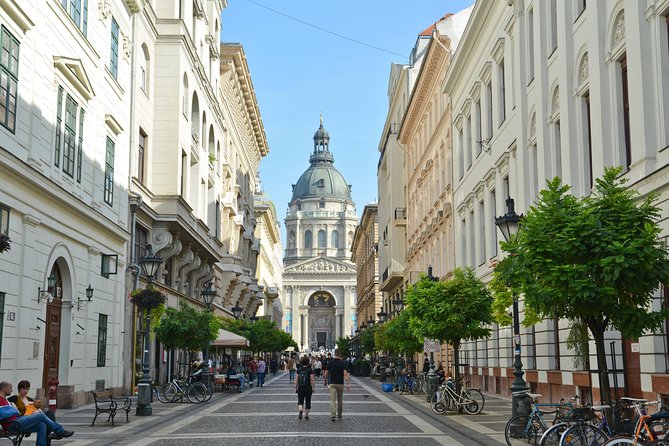 Private Budapest All in One Walking Tour With Strudel Stop - Key Points