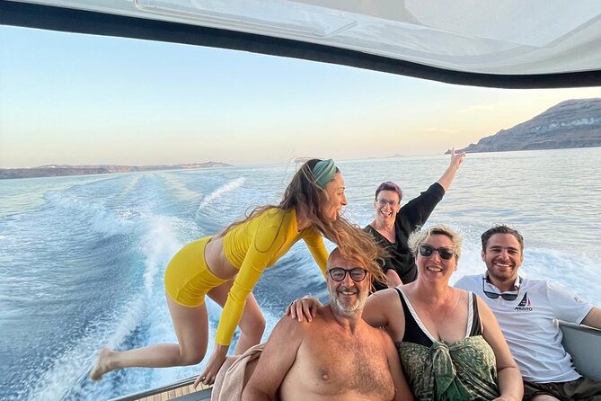 Private Caldera Cruise with Motor Yacht in Santorini - Key Points