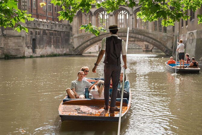 Private | Cambridge Uni Walking Tour & Punting Tour Led By Alumni - Meeting and End Points