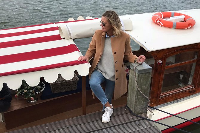 Private Canal Cruise on Small Historic Boat - Enjoying the Intimate and Exclusive Tour