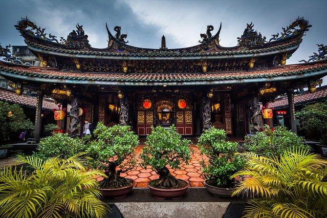 Private Car: 8 Hour Highly Customized Taipei City Exploration! - FAQ