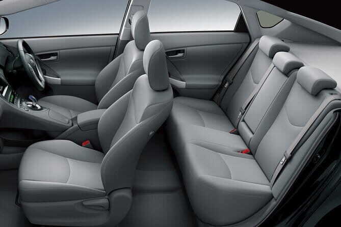 Private Car and Driver Hire in Sri Lanka  Chauffeur Services - Key Points