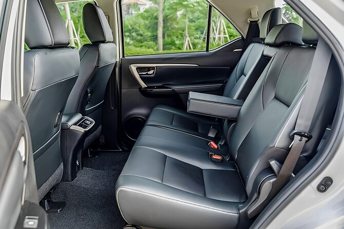 Private Car Between Hue/ Phu Bai Airport and Hoi An - Analyzing the Value