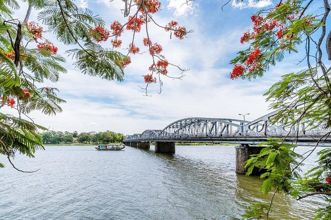 Private Car from Hue to Hoi An With An English Speaking Driver - What Travelers Say About This Experience