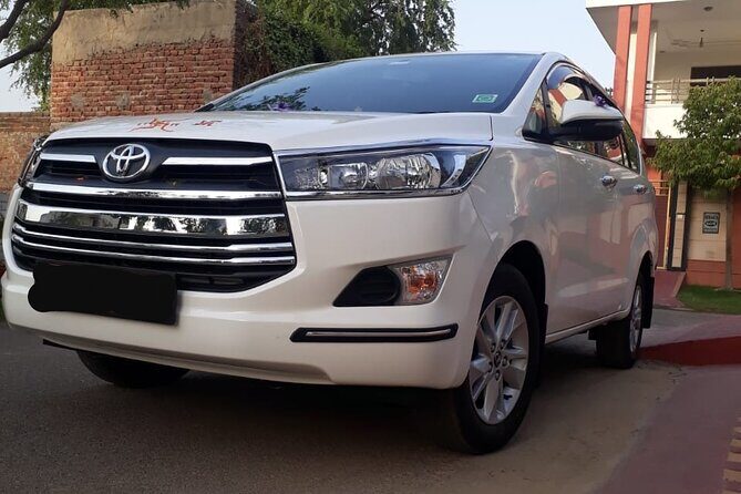 Private car Jaipur to Agra - Key Points
