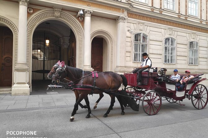 Private car or minivan transfer from Budapest to Vienna or back. - The Itinerary in Detail