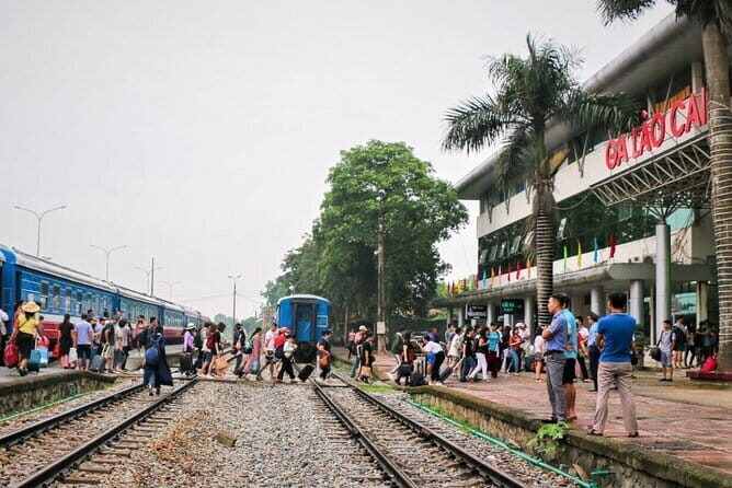Private Car Transfer: Lao Cai Train Station to Sapa Centre - The Booking Process and What to Expect
