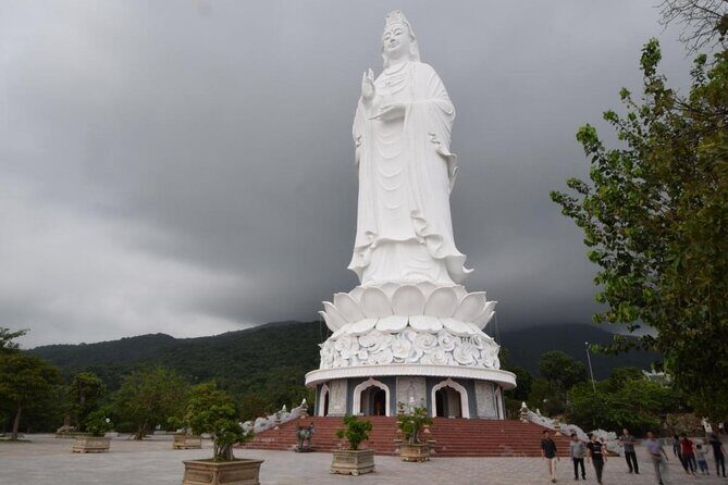 Private Car Transfer to MY LAI MASSACRE & MY SON HOLYAND - A Detailed Look at the Experience