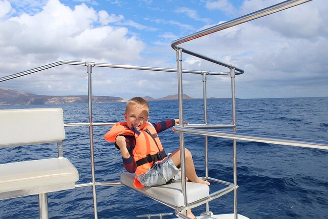 Private Catamaran Charter With Transfer, Buffet and Snorkeling - Meeting and Pickup Information