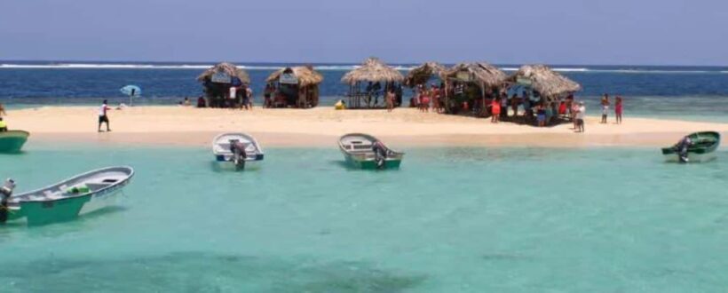 Private: Catamaran Journey to Cayo Arena with Gourmet Lunch - FAQ