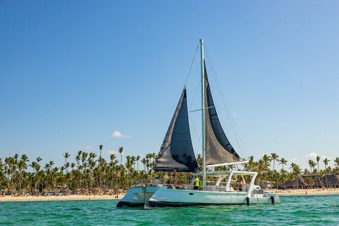 Private Catamaran + Private Parasailing - up to 20 passengers - FAQs