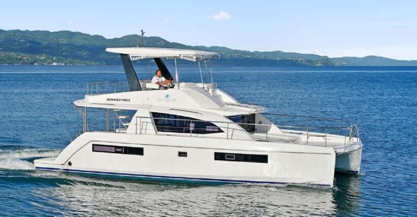 Private Catamaran Sail & Snorkel Ocho Rios  Open Bar Snacks - Key Points