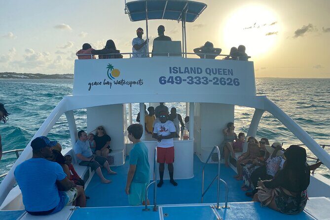 Private Catamaran Sunset Cruise in Turks and Caicos - Key Points