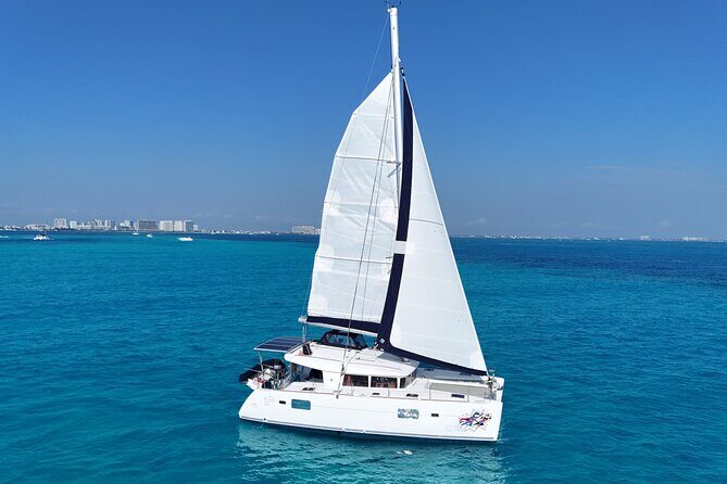 Private Catamaran Tour Super to Isla Mujeres - Introduction