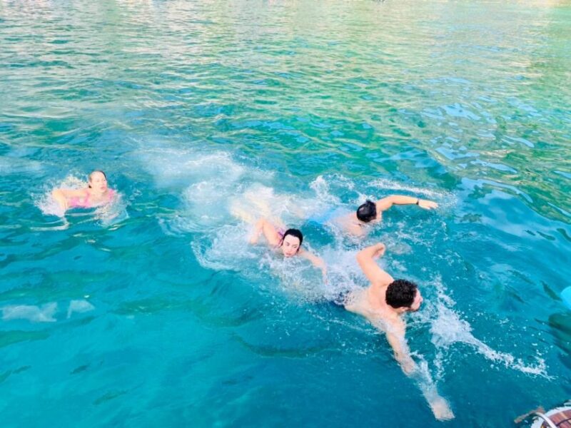 Private Catamaran Yacht to Phi Phi Island - Key Points