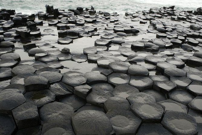 Private Causeway Coastal Tour Rope Bridge & Giants Causeway - Journey Through Game of Thrones Filming Locations