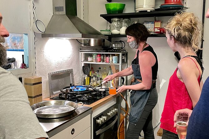 Private Cava Sabrage and Paella Class in Barcelona - Why This Experience Shines