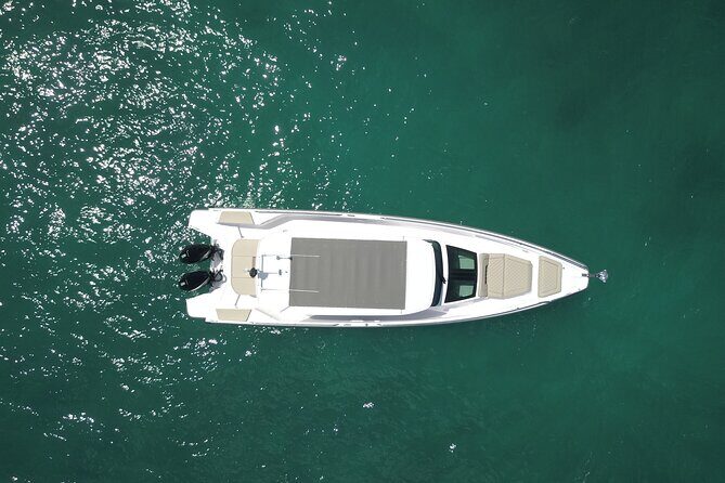 Private Charter Tour on Noali Axopar 37 Around St. Martin - FAQ