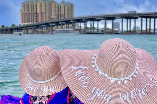 Private Chartered Luxury Pontoon Boat in Destin-Up to 6 Guests - Who Will Love This Tour?