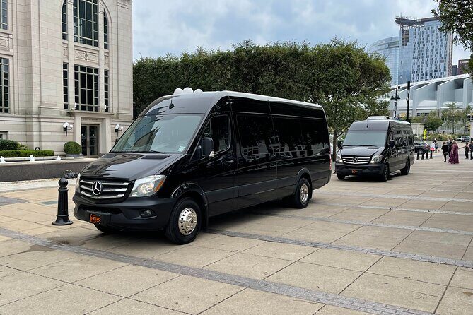 Private Chattanooga Airport Transfer for 7 to 13 Passengers - An Inside Look at the Chattanooga Private Airport Transfer