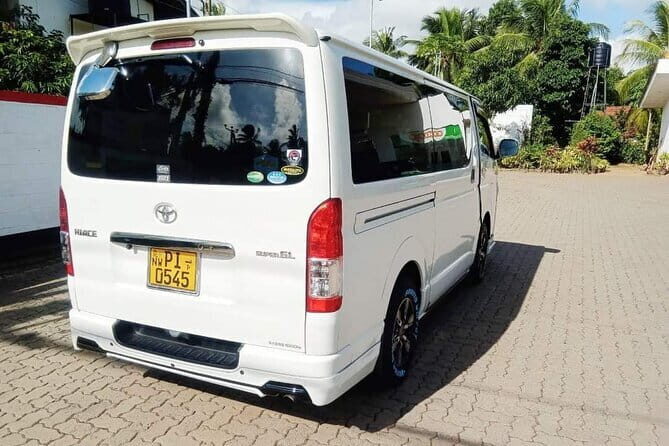 Private Chauffeur-Driven Transportation Across Sri Lanka - Visualizing the Experience