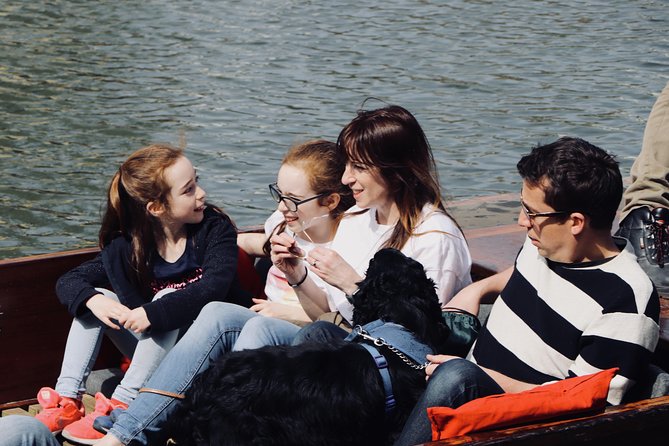 Private Chauffeur Punt Tour - Booking and Cancellation Details