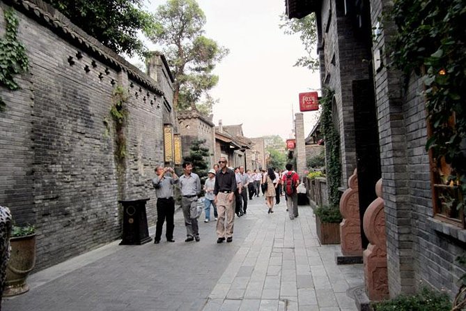 Private Chengdu Day Tour: Giant Pandas and Jinsha Site Museum - FAQ