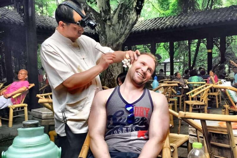 private Chengdu highlights tour with Panda Breeding Base - Who Will Love This Tour?