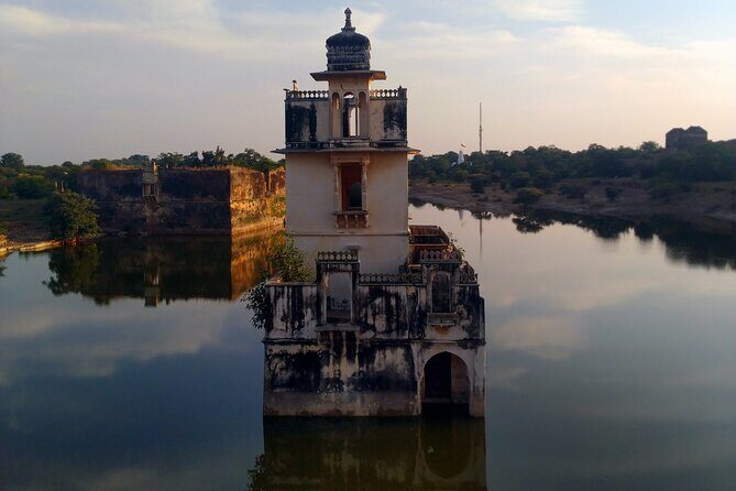 Private Chittorgarh Fort Day Tour with Guide, Lunch and Tickets - Final Thoughts