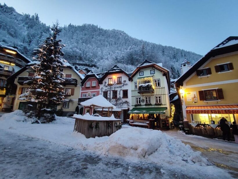 Private Christmas Tour to Hallstatt and Salzburg Market - An In-Depth Look at the Tour Experience