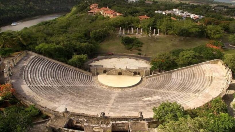 Private: Cigar Tour, Altos de Chavón, and Maravillas Caves - Key Points