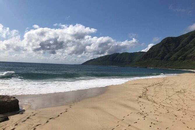 Private Circle Island Full Day up to 14 people (Se habla Español) - Frequently Asked Questions