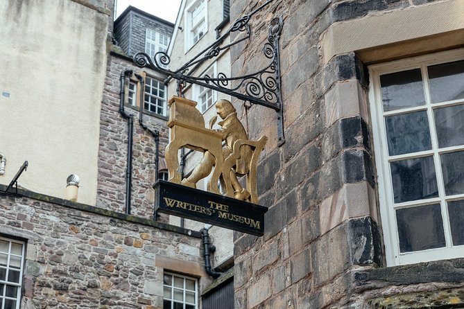 Private City Kickstart Tour: Edinburgh - Guide Expertise and Personalization