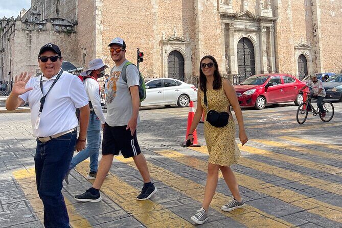 Private City tour Merida History plus Local Antojitos Tasting - Dulcería y Sorbetería Colón