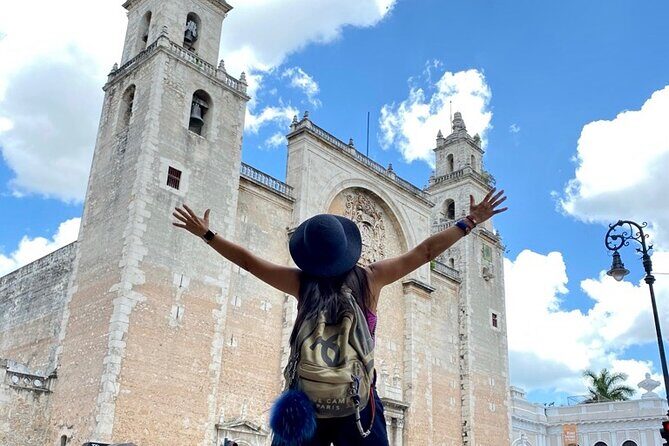 Private City tour Merida History plus Local Antojitos Tasting - La Negrita Cantina