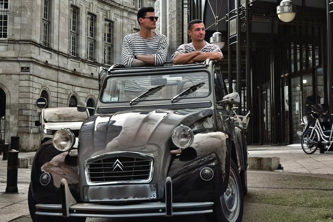 Private City Tour of Bordeaux in a Citroën 2CV - 1h30 - Challenges and Customer Service