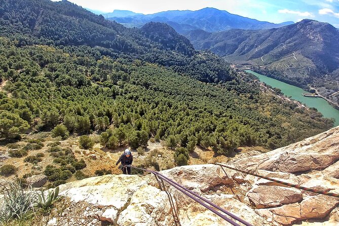 Private Climbing Experience in El Chorro for 4 hours and a half - An Authentic Climbing Experience in El Chorro