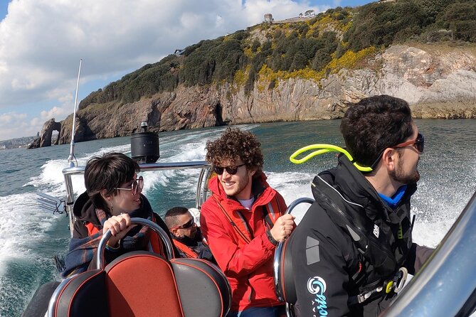 Private Coastal Boat Tour in Torquay - Tour Duration and Itinerary
