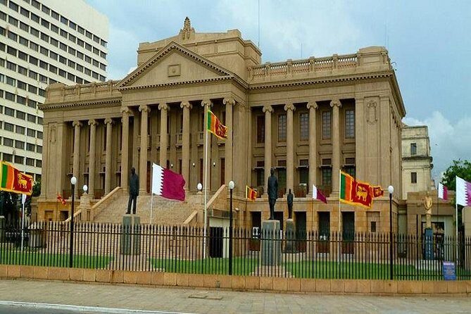 Private Colombo City Tour with English Speaking Chauffeur - Why This Tour Works Well