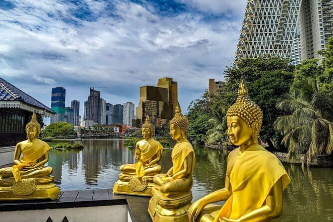 Private Colombo Sightseeing Tour, Beach and Kelaniya Temple - Exploring Colombo: A Balance of Culture, History, and Spirituality