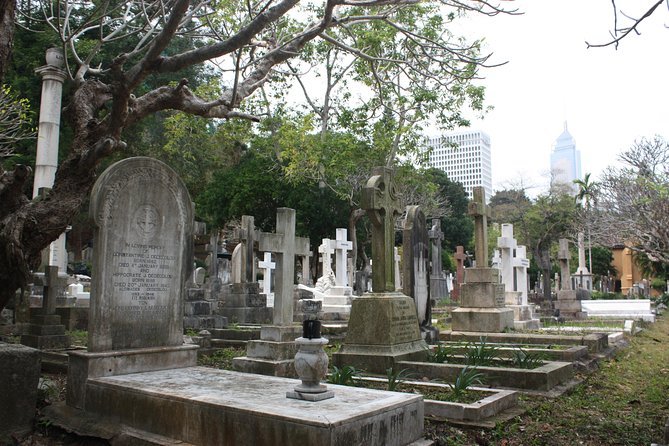 Private colonial Cemeteries tour - What Makes This Tour a Great Value