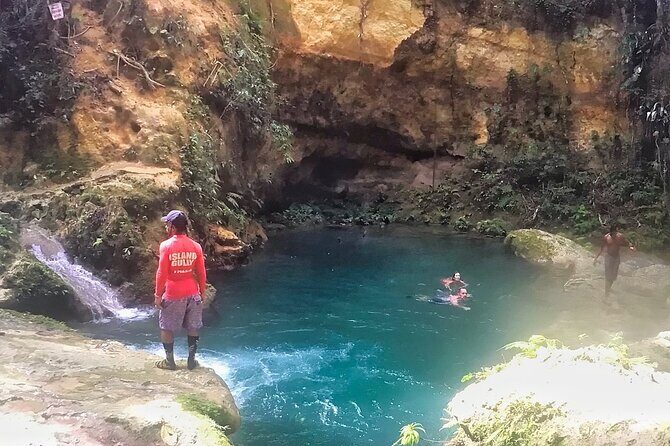 Private Combo Tour From Ocho Rios To Blue Hole & Konoko Falls - The Less Positive Moments