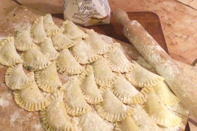 Private Cooking Class in a Florentine Villa With Transfer - Key Points