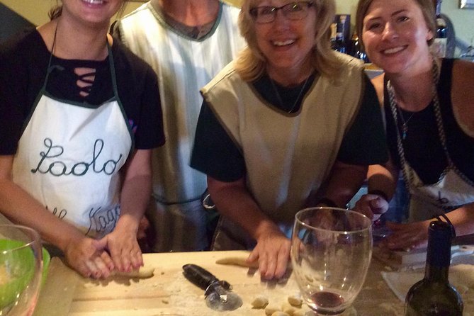 Private Cooking Class in a Florentine Villa With Transfer - Accommodating Vegetarian Requests