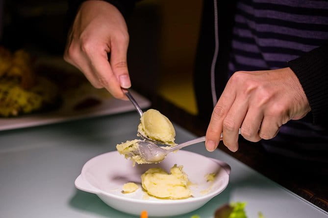 Private Cooking Class in Chianti from Florence - Who Should Consider This Experience?