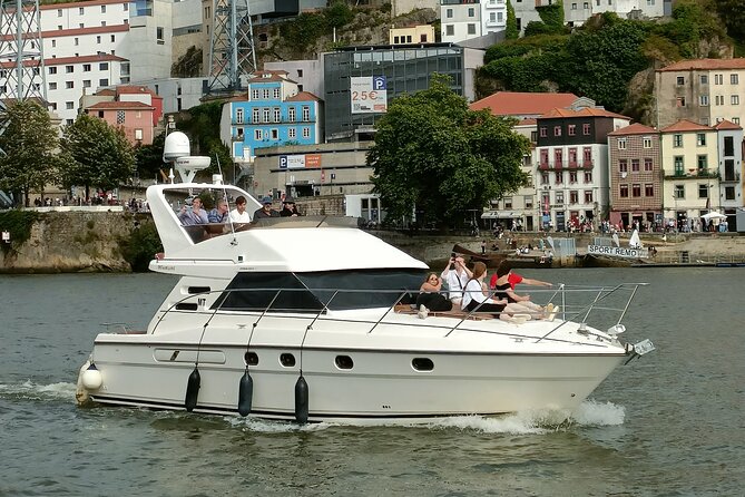 Private Cruise on Luxury Yacht in Porto - An In-depth Look at the Experience